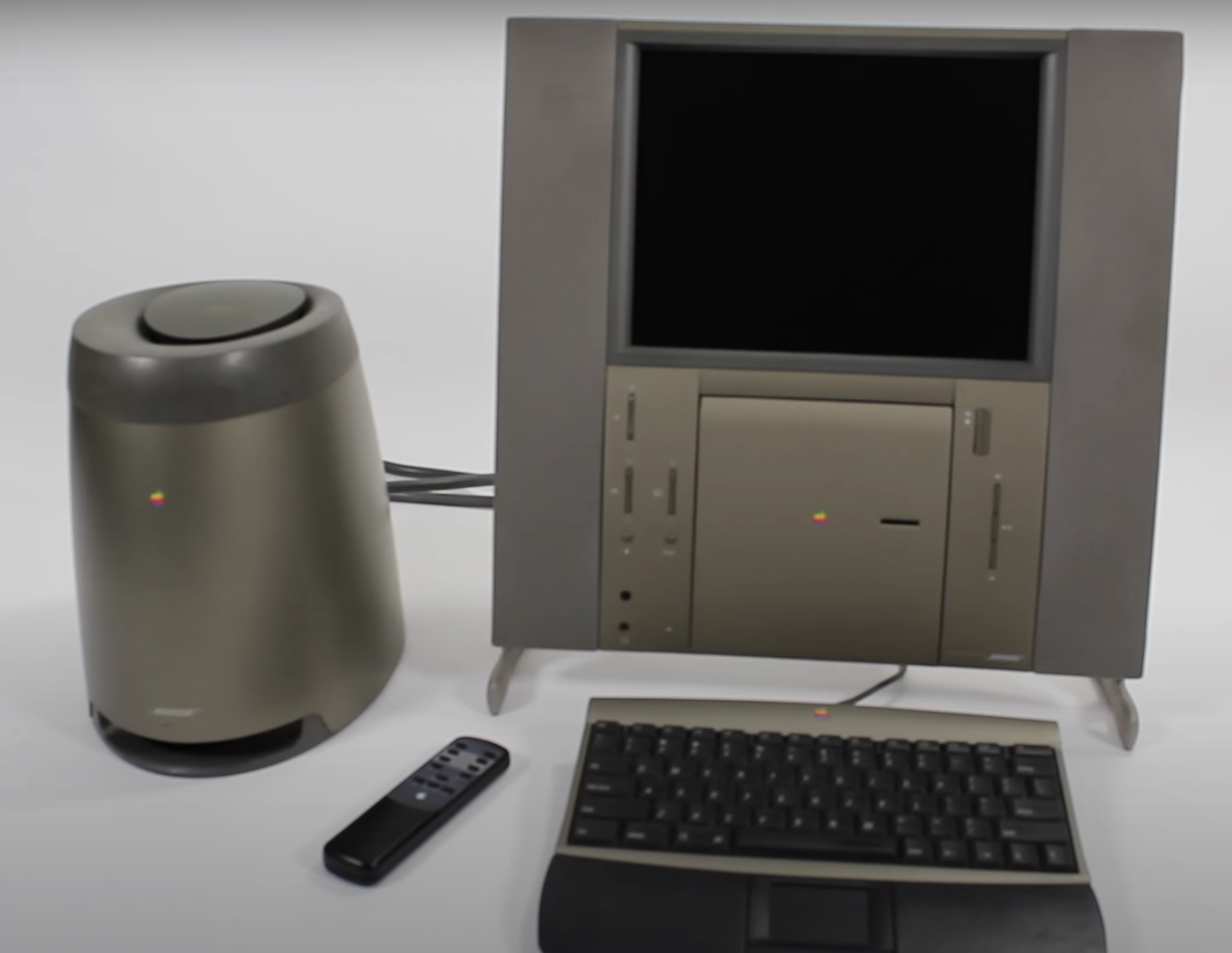 40 Years of Macintosh: Chapter 2 – The Turbulent Ages (1990-1997)
